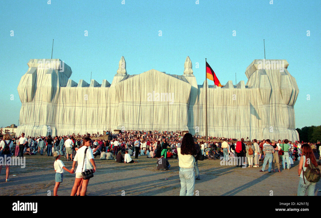 Kunst im reichstag -Fotos und -Bildmaterial in hoher Auflösung – Alamy