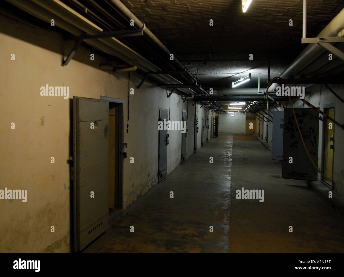 Prison cell east german stasi -Fotos und -Bildmaterial in hoher ...