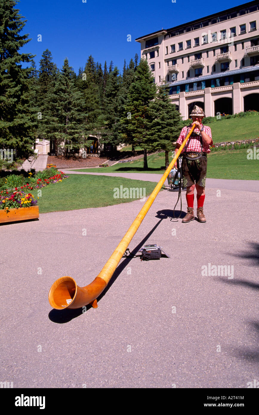 Alphorn Playing Stockfotos & Alphorn Playing Bilder - Alamy