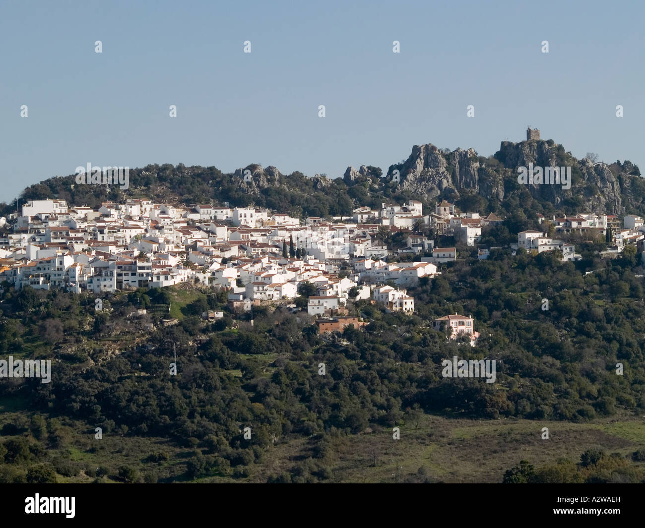 View white town gaucin andalucia -Fotos und -Bildmaterial in hoher ...