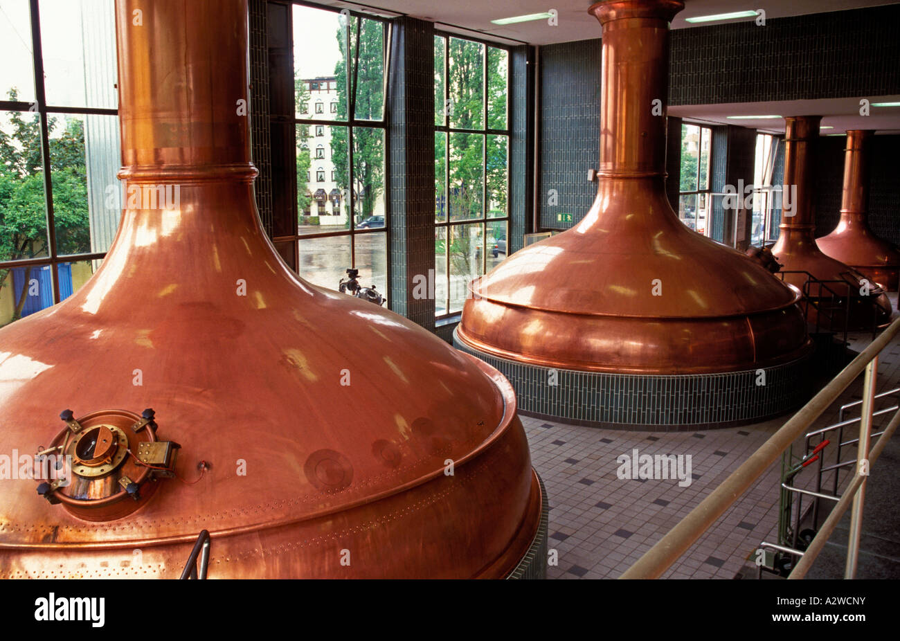 Deutschland Bayern München große Kupfer Bier Wasserkocher in der ...