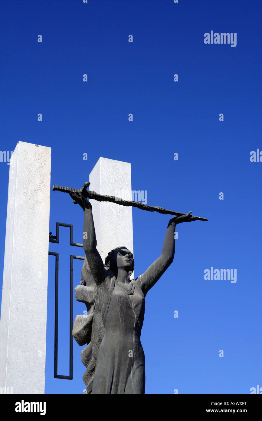 Weibliche statue mit erhobenem arm Stockfotos und -bilder Kaufen - Alamy