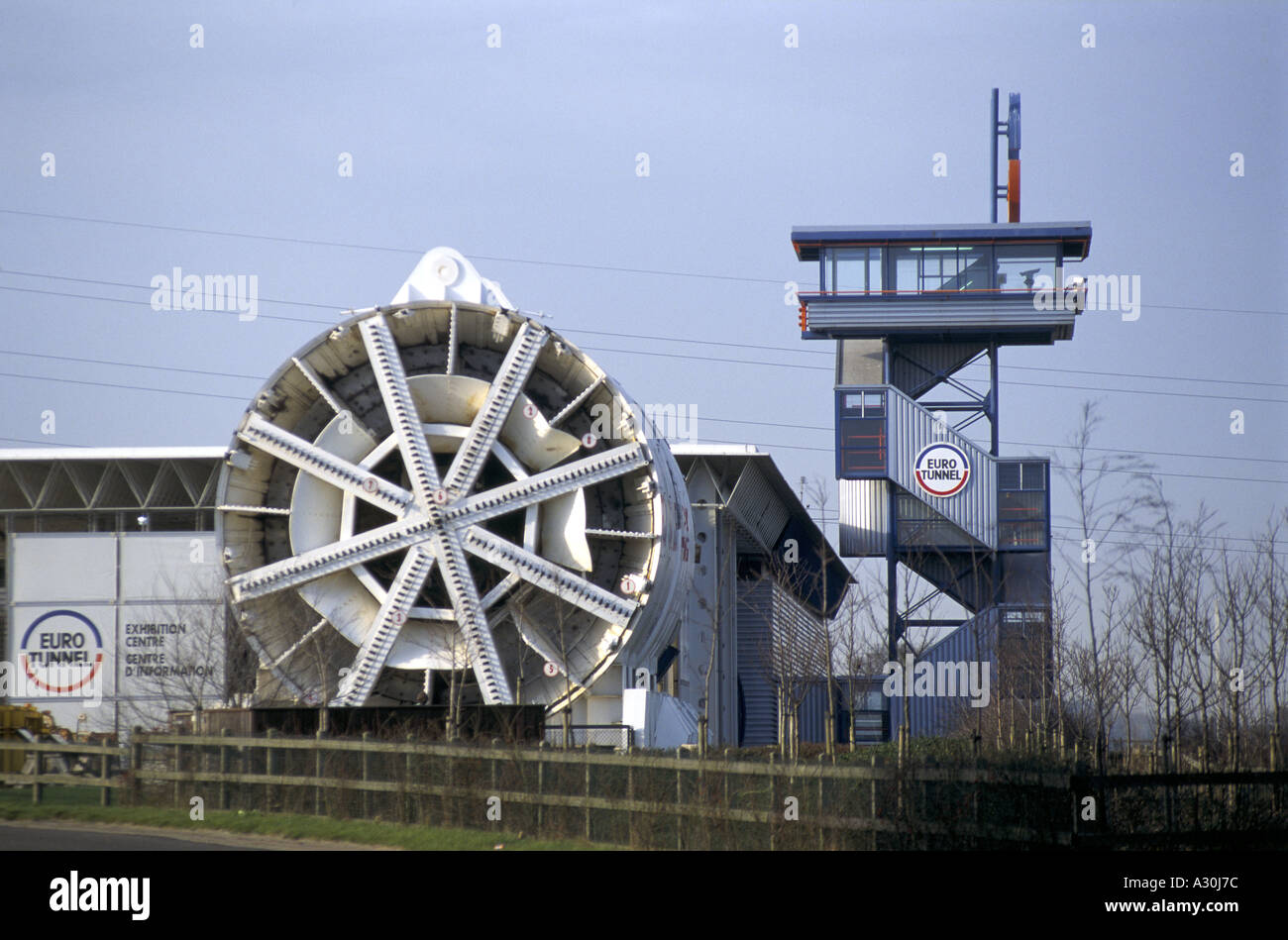 Channel tunnel le shuttle -Fotos und -Bildmaterial in hoher Auflösung ...