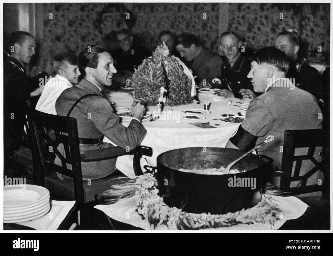 Adolf hitler adolf hitler 1936 -Fotos und -Bildmaterial in hoher ...