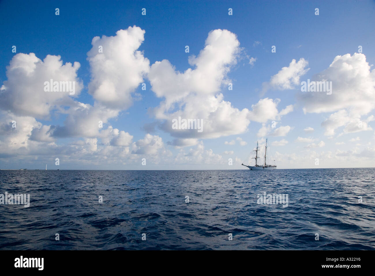 Polynesisches segelboot -Fotos und -Bildmaterial in hoher Auflösung – Alamy