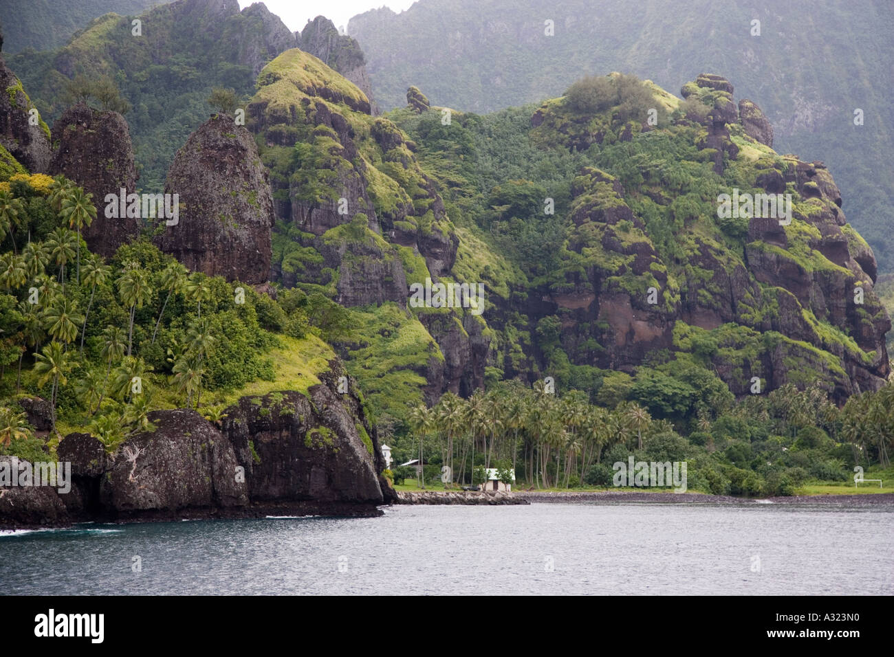 Bucht von Jungfrauen Hanavave Insel Fatu Hiva Marquesas-Inseln ...