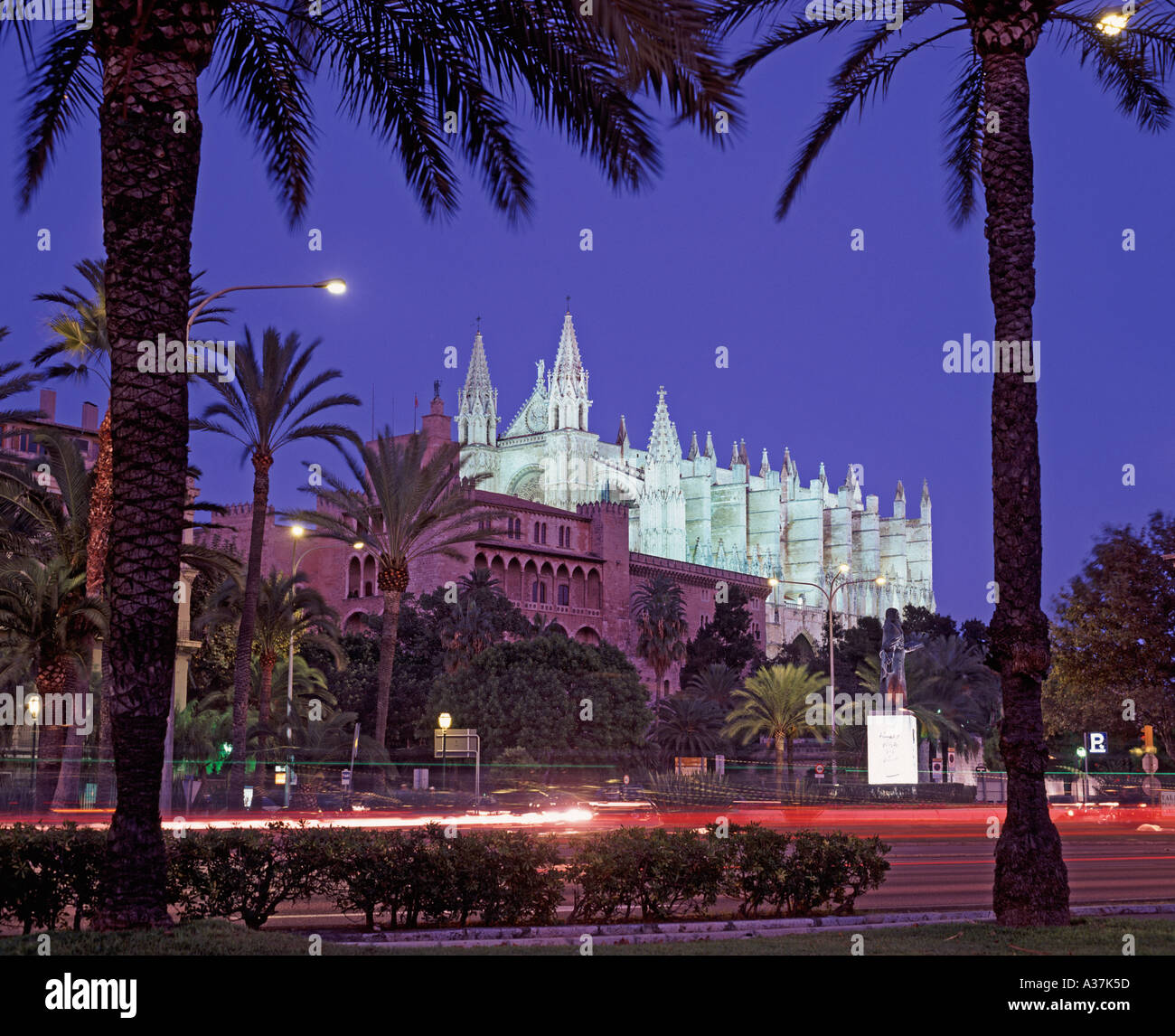 Mn b -Fotos und -Bildmaterial in hoher Auflösung – Alamy