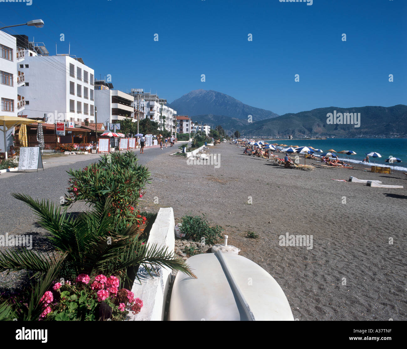 Strand von calis -Fotos und -Bildmaterial in hoher Auflösung – Alamy