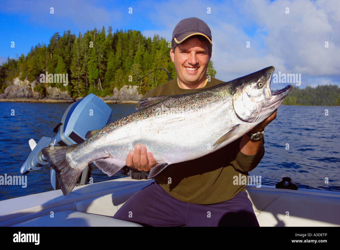 Fischer posen fangen -Fotos und -Bildmaterial in hoher Auflösung – Alamy