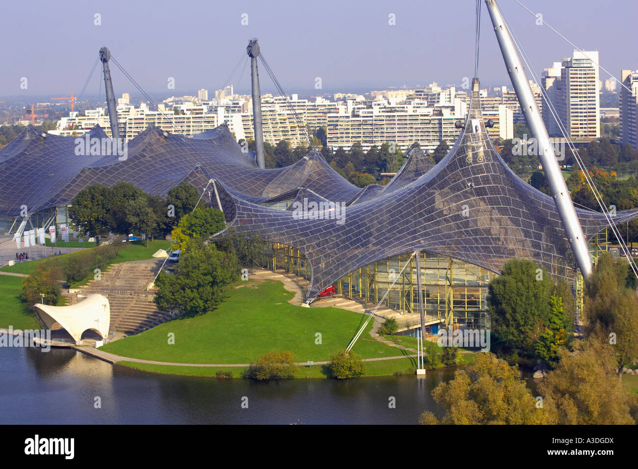 Munich olympiapark germany oberwiesenfeld -Fotos und -Bildmaterial in ...