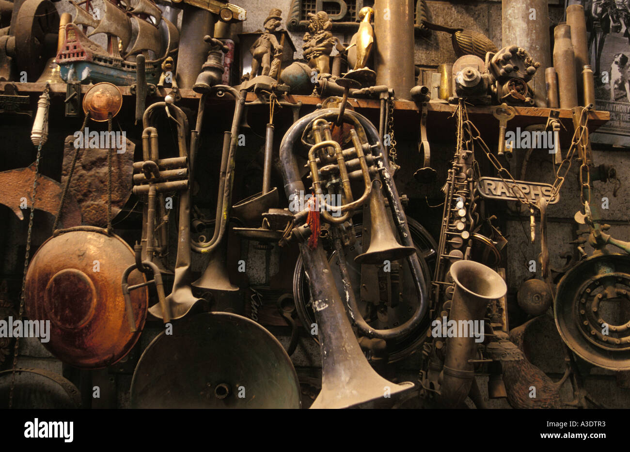 Tuba brass trumpet -Fotos und -Bildmaterial in hoher Auflösung – Alamy