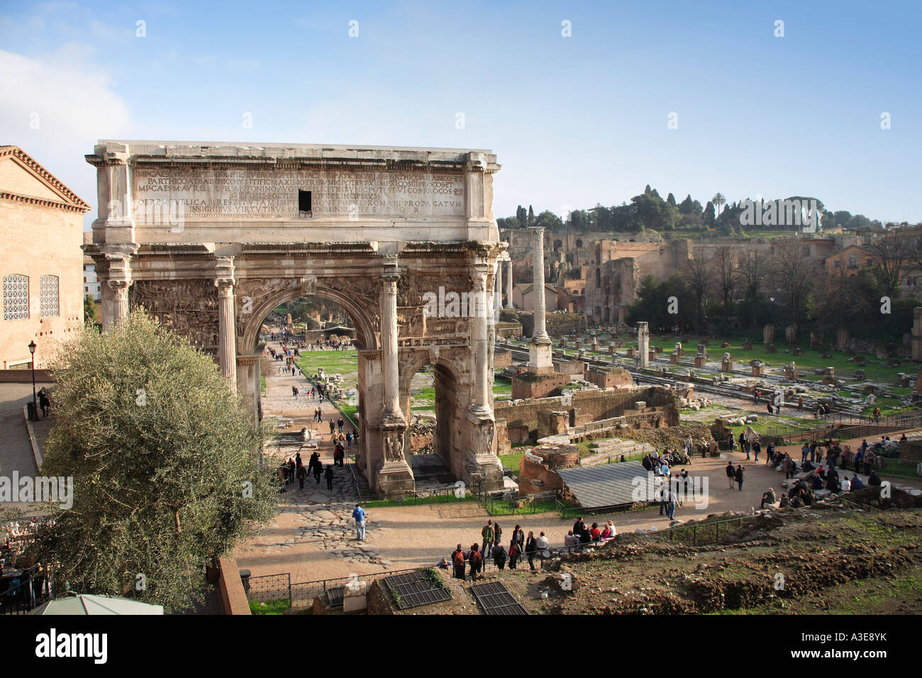 Titus-Bogen in das Forum Romanum, Rom, Italien Stockfotografie - Alamy