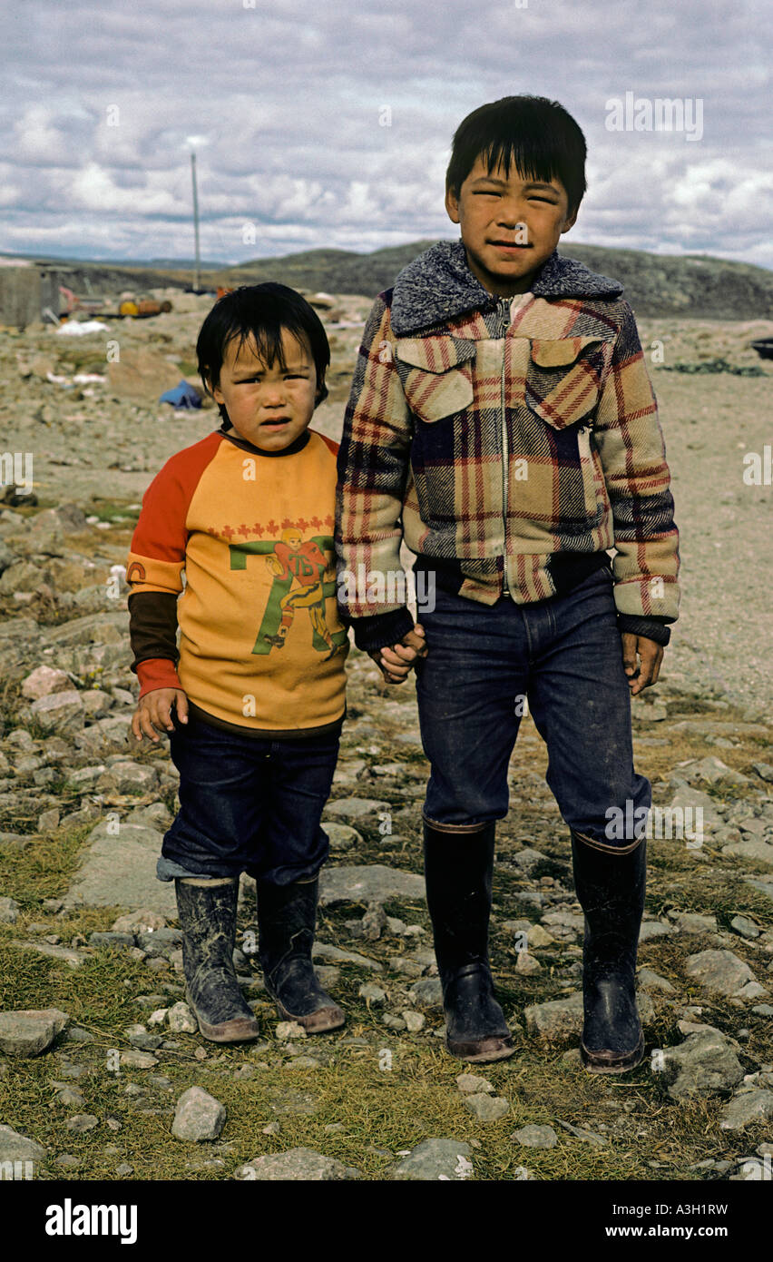 Inuit children -Fotos und -Bildmaterial in hoher Auflösung – Alamy