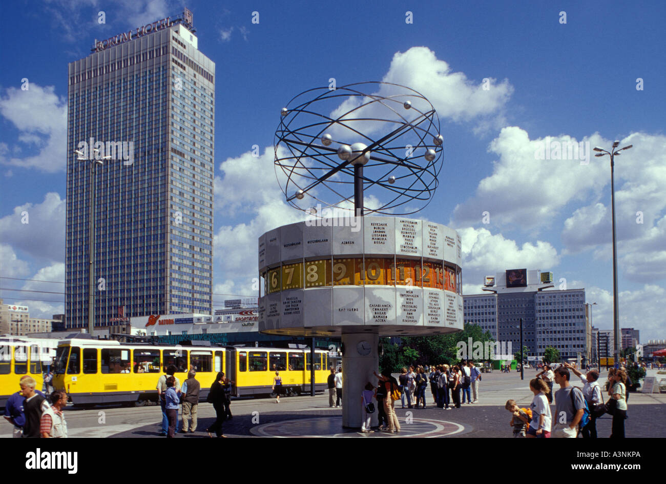 Alexanderplatz 9 -Fotos und -Bildmaterial in hoher Auflösung – Alamy