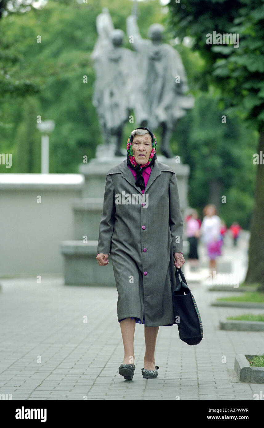 Alte frau russland -Fotos und -Bildmaterial in hoher Auflösung – Alamy