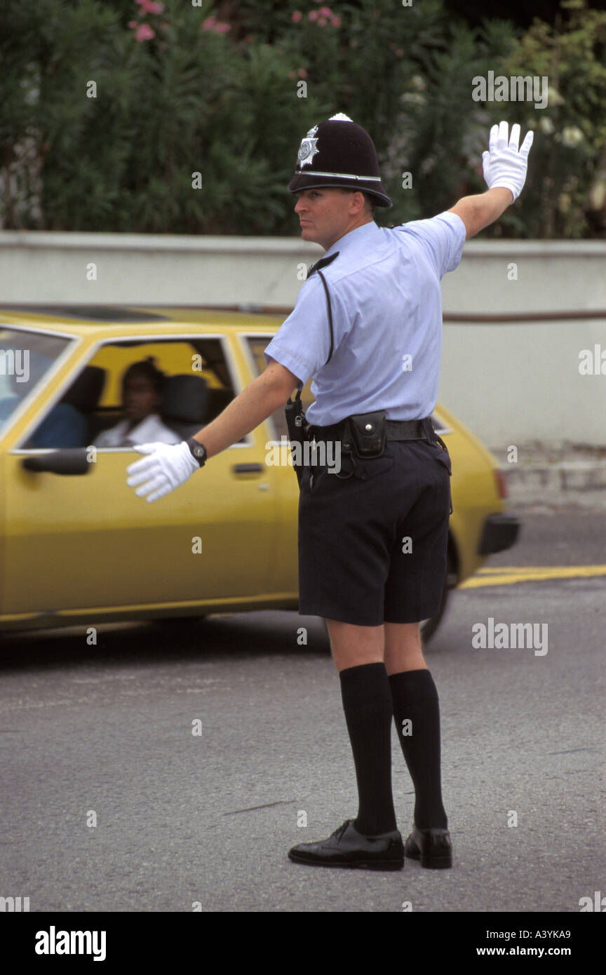 Policeman bermuda hamilton traffic -Fotos und -Bildmaterial in hoher ...