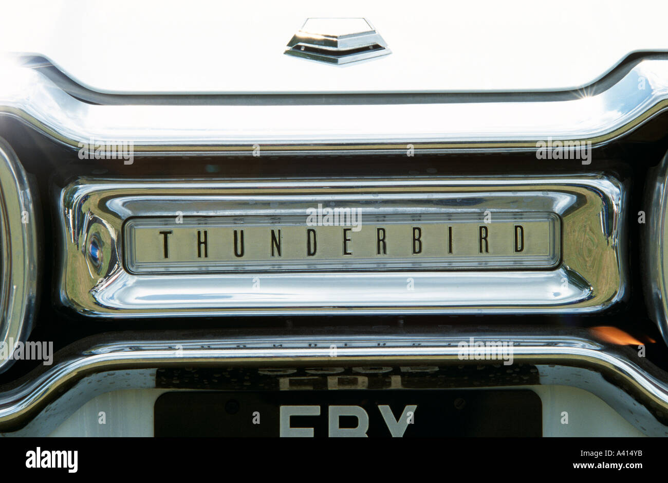 1964 ford thunderbird -Fotos und -Bildmaterial in hoher Auflösung – Alamy