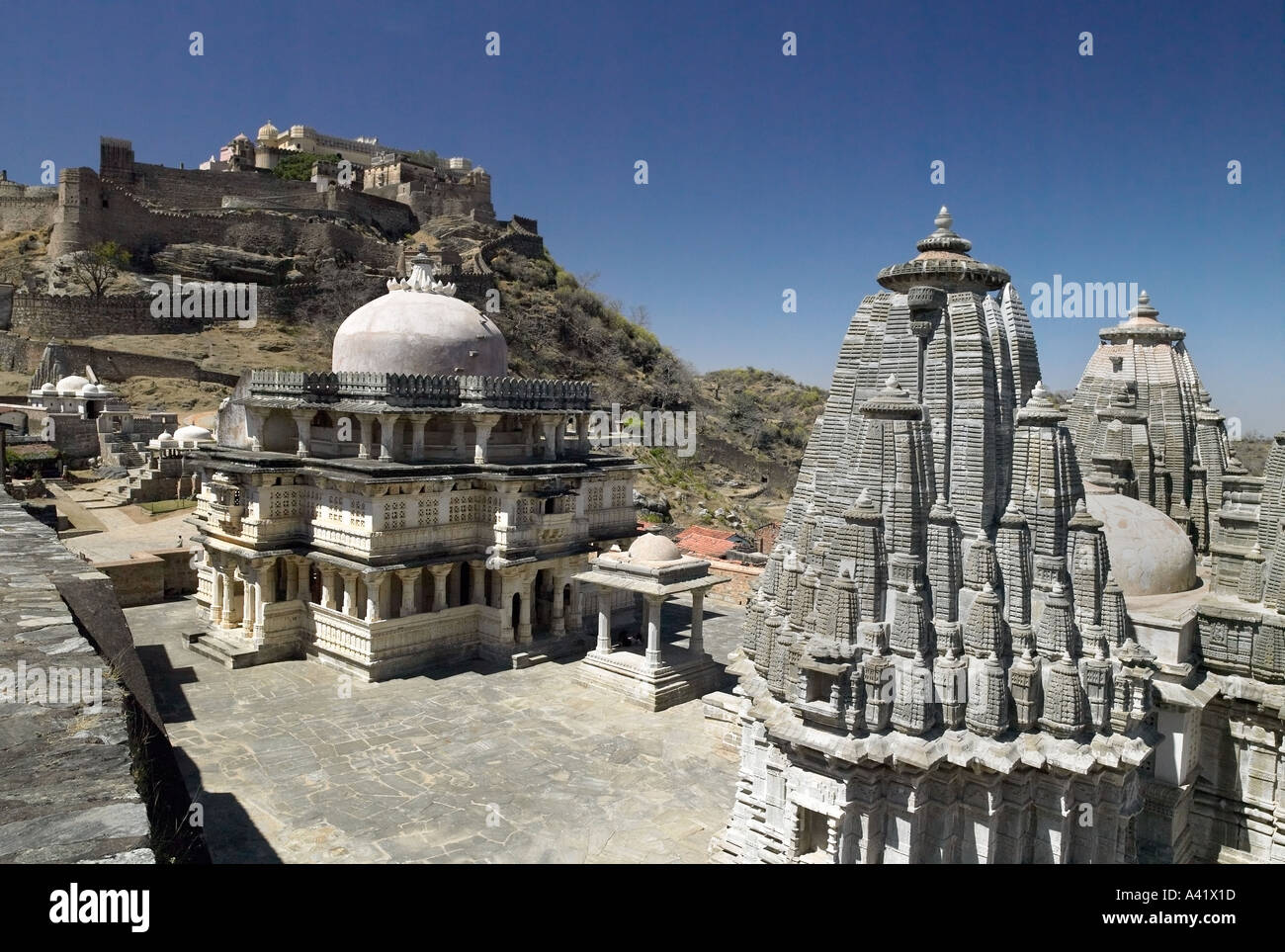 Architektur kumbhalgarth -Fotos und -Bildmaterial in hoher Auflösung ...