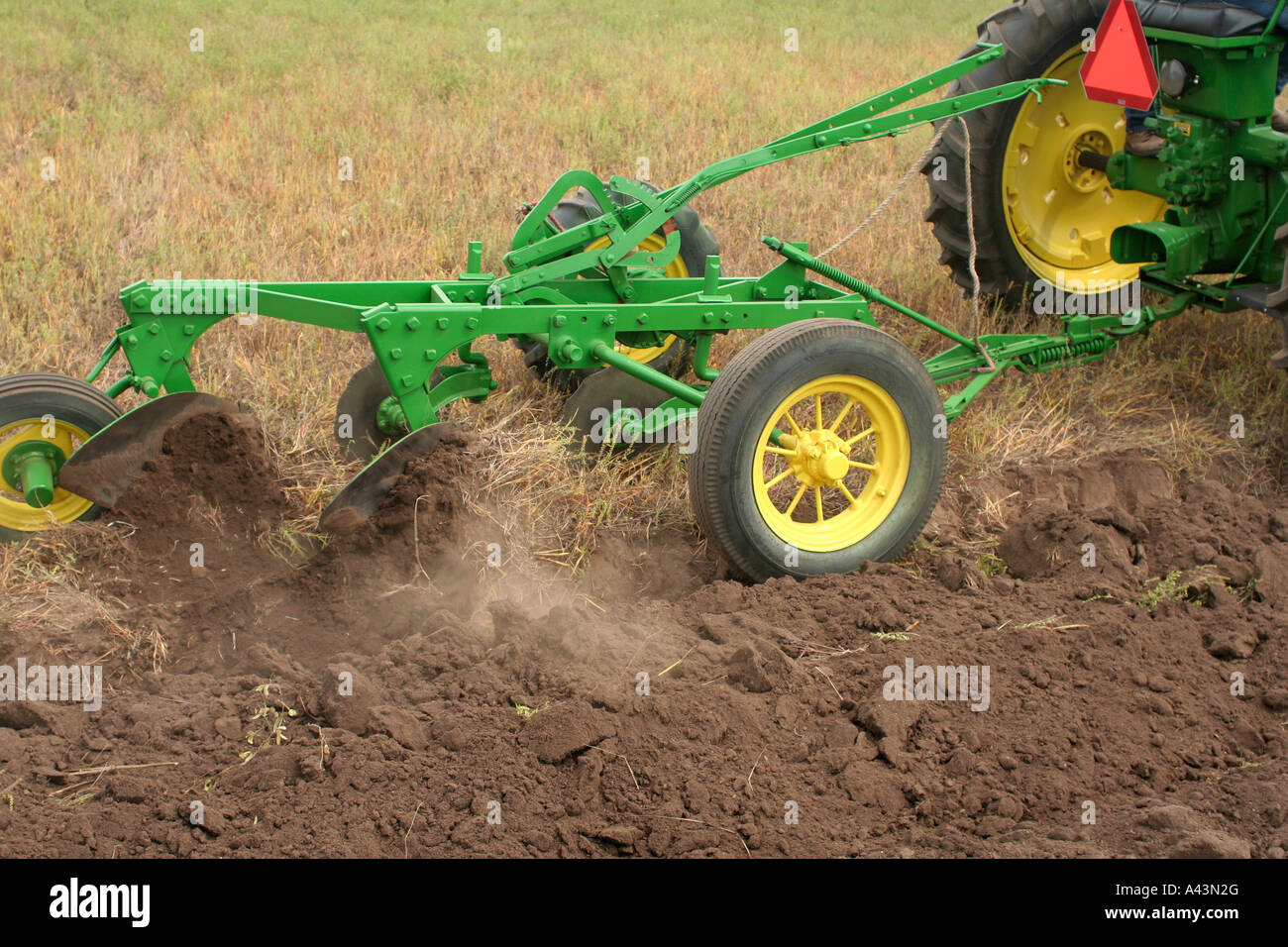 Deere steel plow -Fotos und -Bildmaterial in hoher Auflösung – Alamy