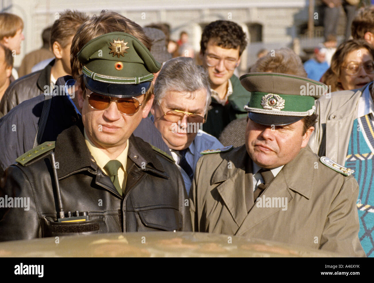 Berliner polizist -Fotos und -Bildmaterial in hoher Auflösung – Alamy
