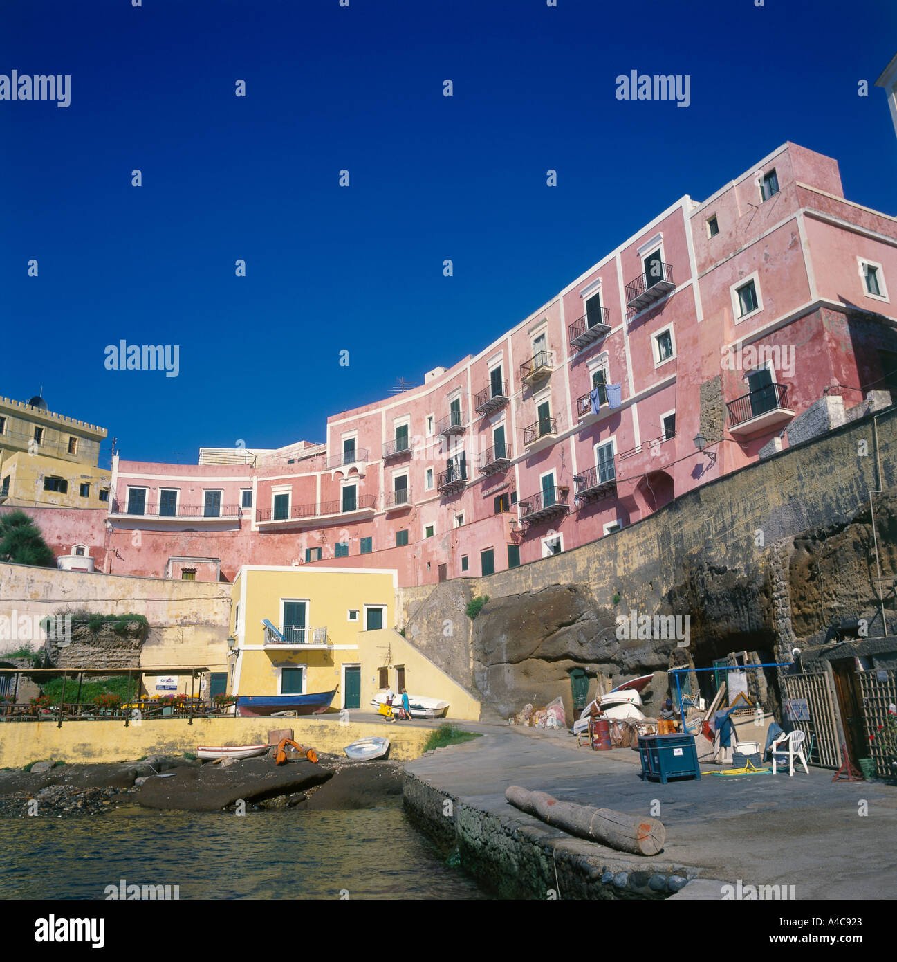 Ventotene island -Fotos und -Bildmaterial in hoher Auflösung – Alamy