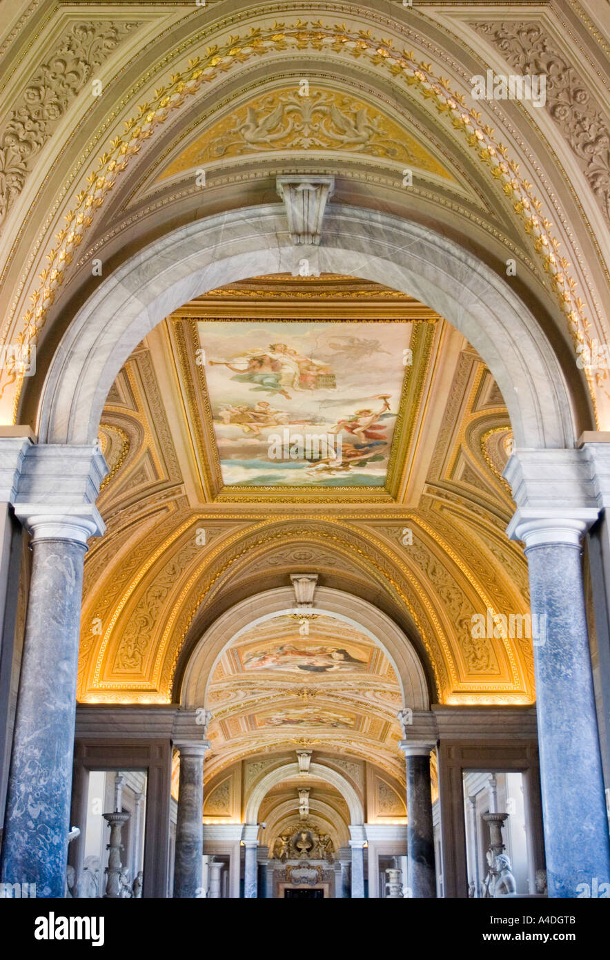 Rome italy vatican museum hallway -Fotos und -Bildmaterial in hoher ...