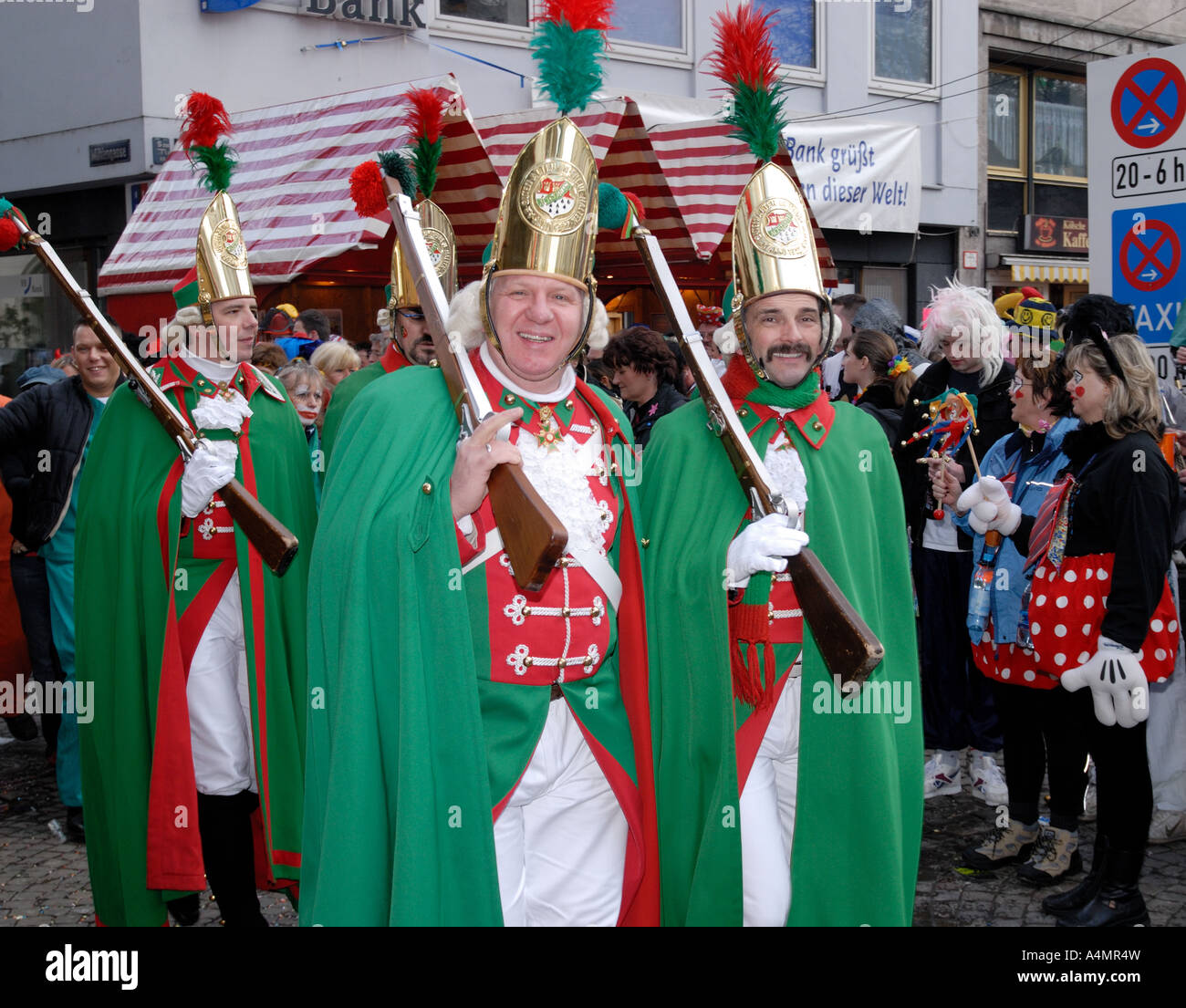 Karneval soldaten -Fotos und -Bildmaterial in hoher Auflösung – Alamy
