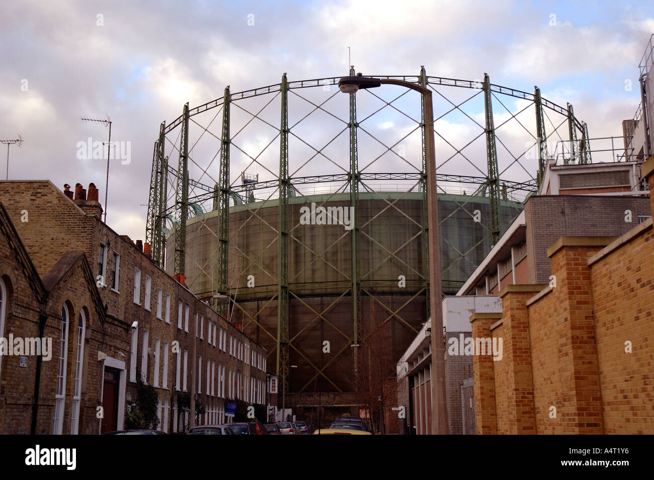 Victorian gasometer -Fotos und -Bildmaterial in hoher Auflösung – Alamy