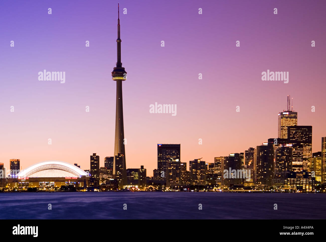 Small wonder records -Fotos und -Bildmaterial in hoher Auflösung – Alamy