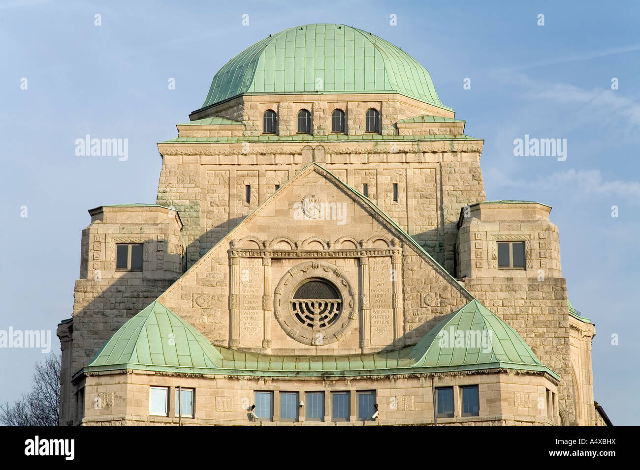 Außen an der alten Synagoge in Essen, NRW, Deutschland Stockfotografie ...