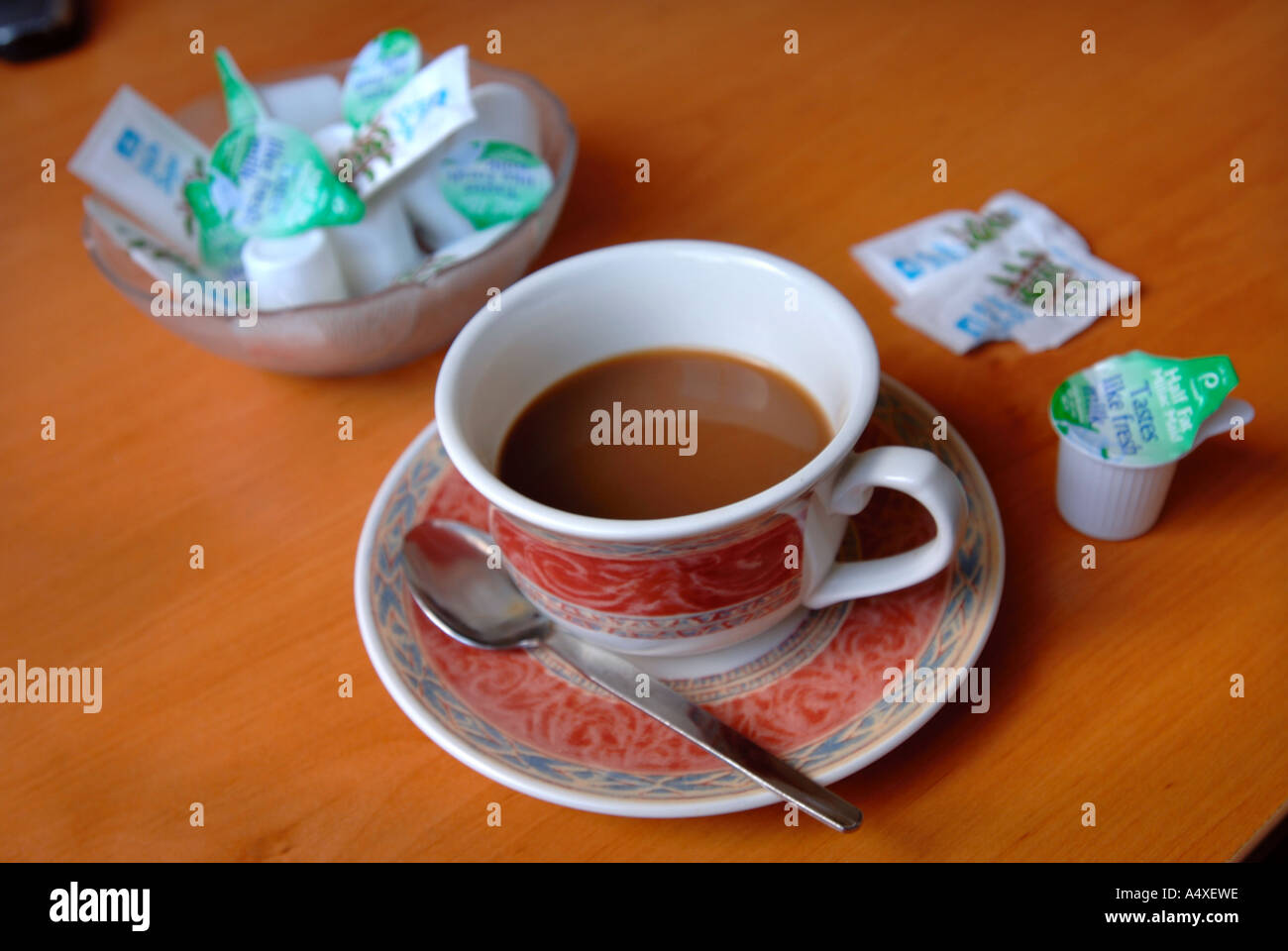 Mini milchkartons -Fotos und -Bildmaterial in hoher Auflösung – Alamy