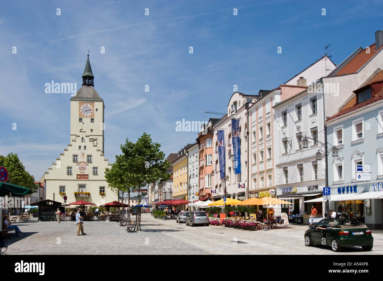 Deggendorf town hall -Fotos und -Bildmaterial in hoher Auflösung – Alamy