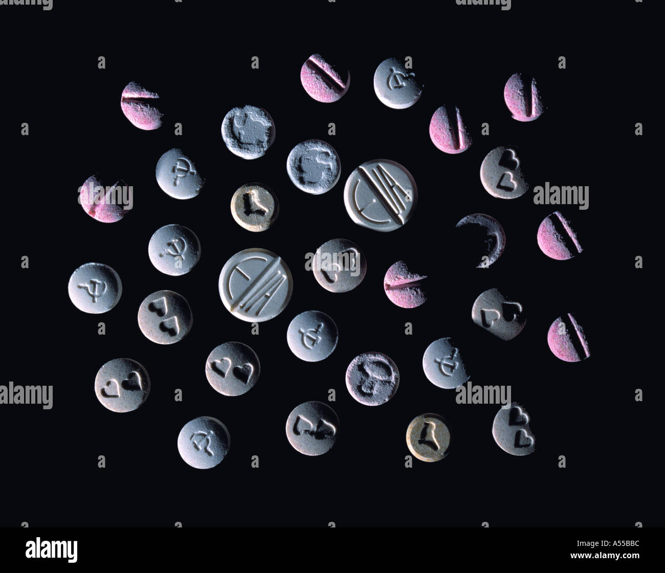 Ecstasy pillen -Fotos und -Bildmaterial in hoher Auflösung – Alamy