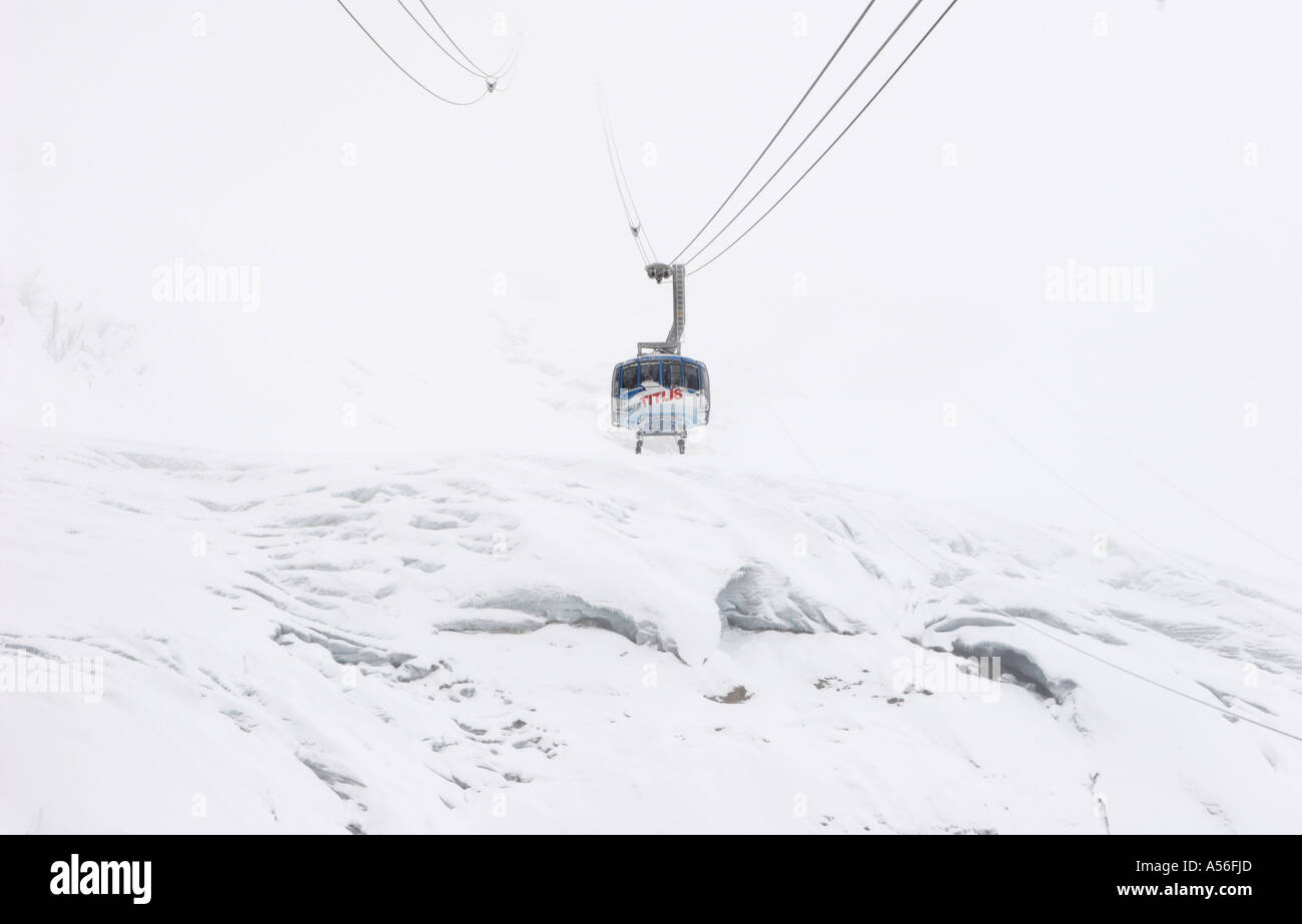 Titlis rotair -Fotos und -Bildmaterial in hoher Auflösung – Alamy