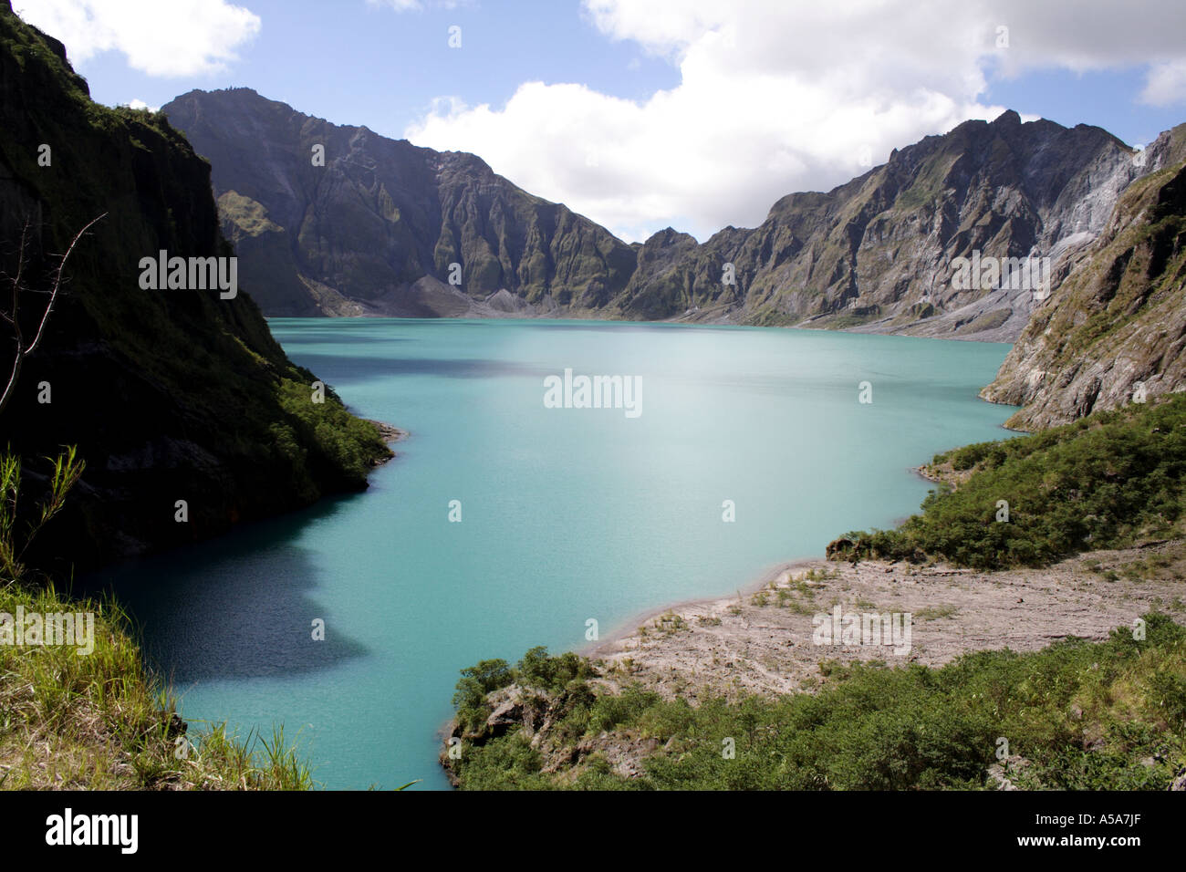 Mount pinatubo volcano -Fotos und -Bildmaterial in hoher Auflösung – Alamy