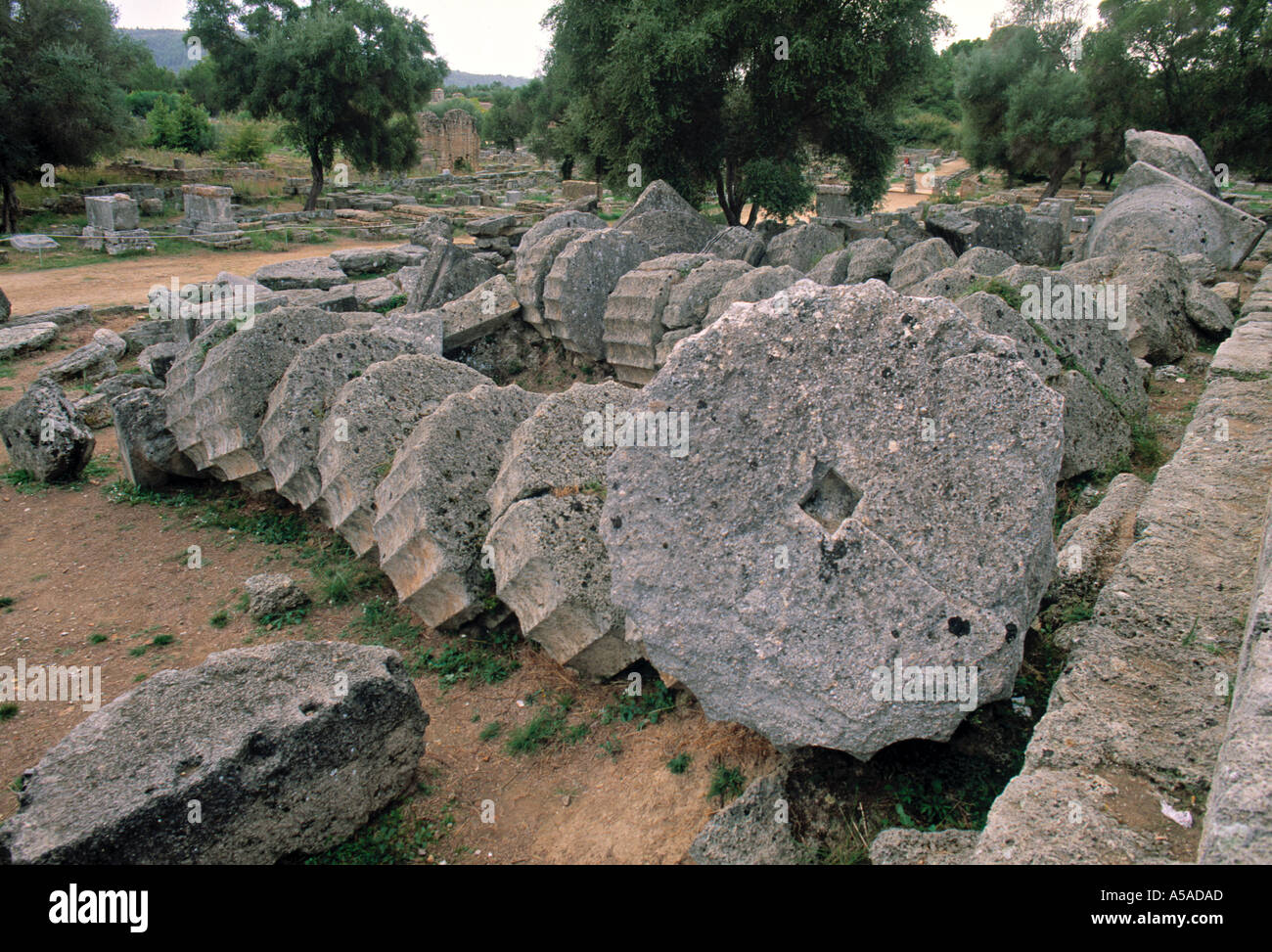 Olympia zeus tempel -Fotos und -Bildmaterial in hoher Auflösung – Alamy