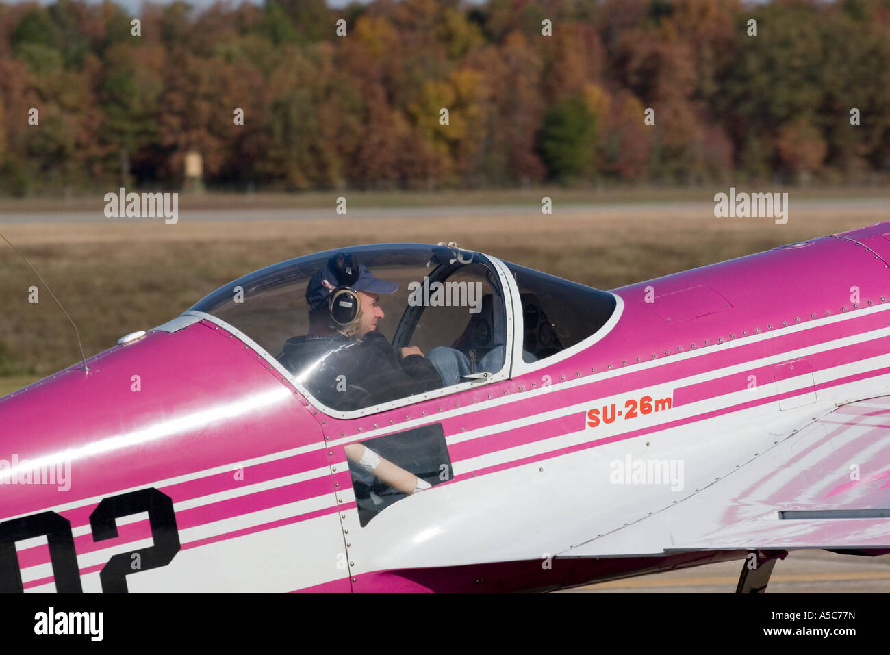 Mike Rinker Sukhoi SU 26M Pink Floyd Kunstflug Flugzeug Stockfotografie ...