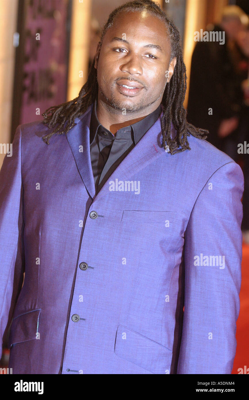 Boxer lennox lewis -Fotos und -Bildmaterial in hoher Auflösung – Alamy