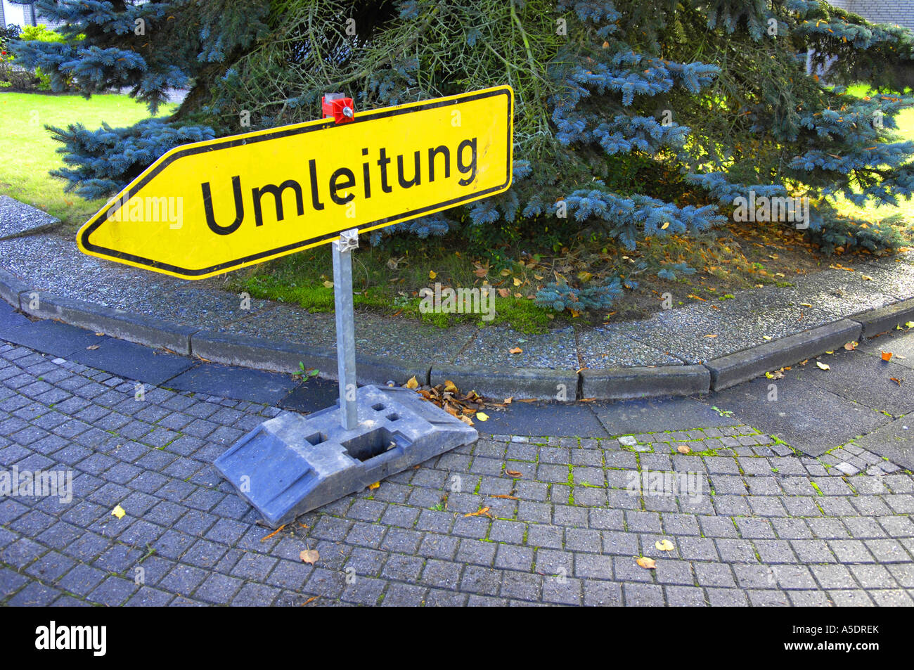 gelbe Umleitung Schild Umleitung Deutschland Deustch Deutchland Farbe ...