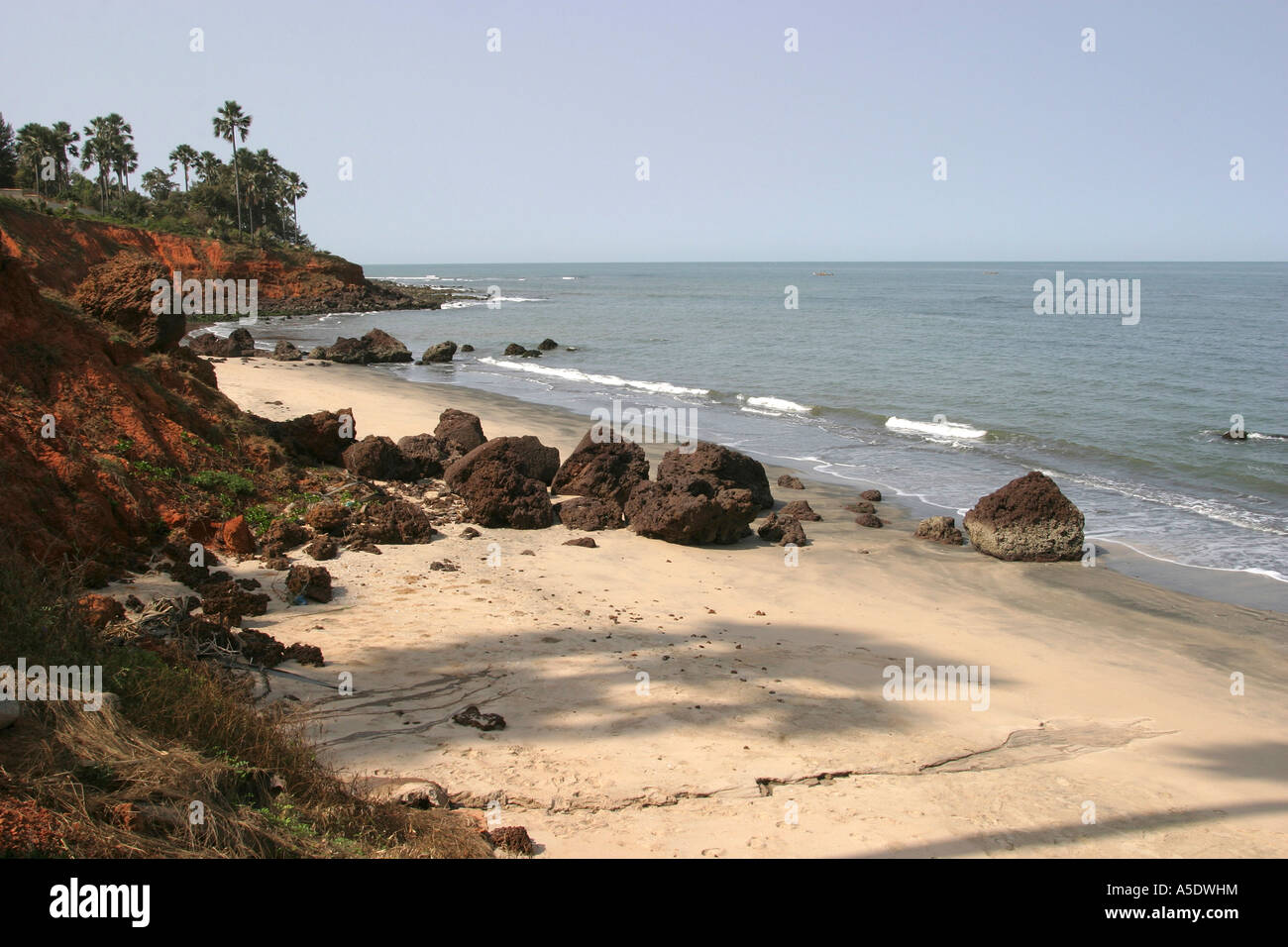 Gambia fajara beach ocean -Fotos und -Bildmaterial in hoher Auflösung ...