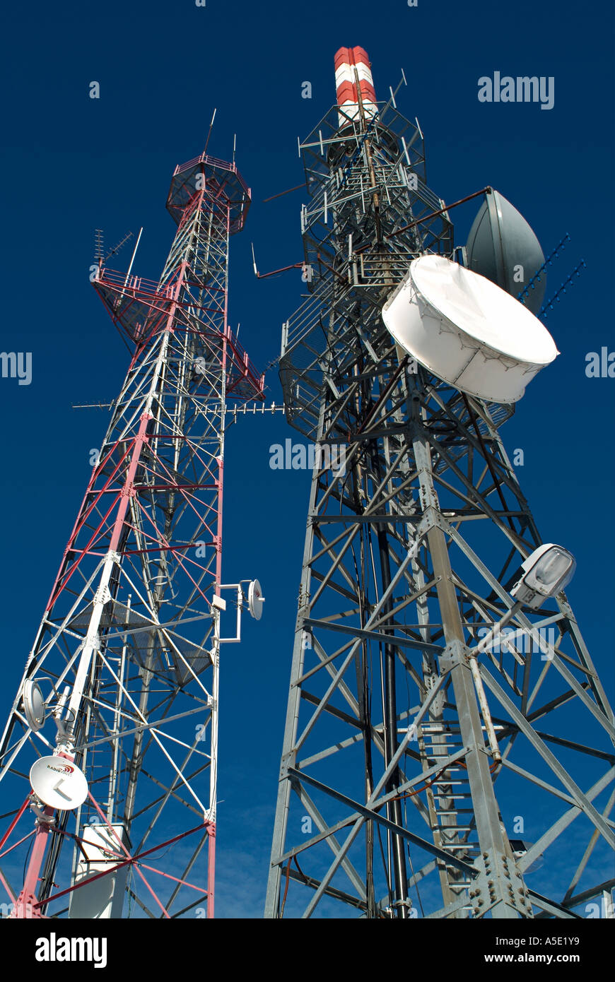 Sender masten -Fotos und -Bildmaterial in hoher Auflösung – Alamy