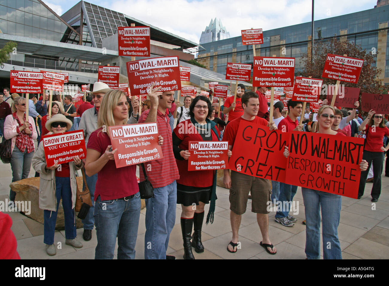 Walmart protest -Fotos und -Bildmaterial in hoher Auflösung – Alamy