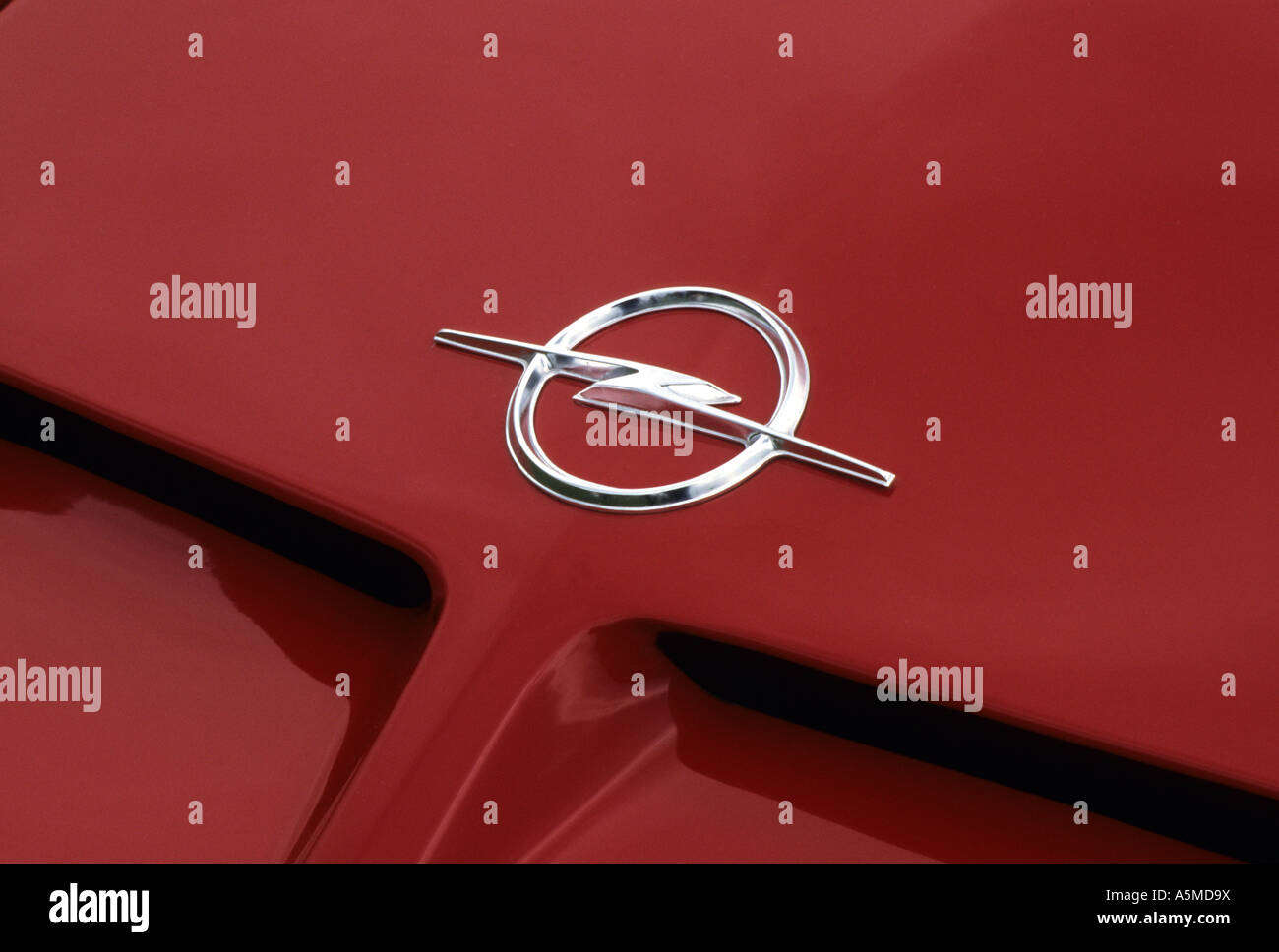 Opel gt klassisches altes styling -Fotos und -Bildmaterial in hoher ...