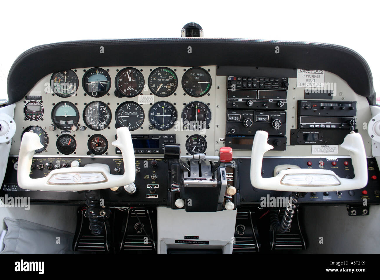 Cockpit dials -Fotos und -Bildmaterial in hoher Auflösung – Alamy