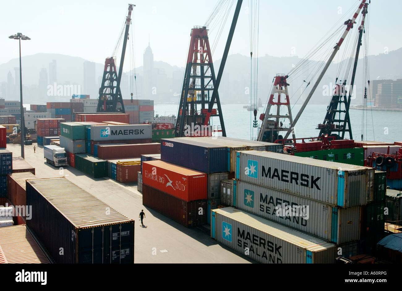 Terminal kowloon island port import -Fotos und -Bildmaterial in hoher ...