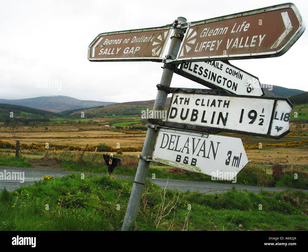 Road sign dublin ireland eire -Fotos und -Bildmaterial in hoher ...