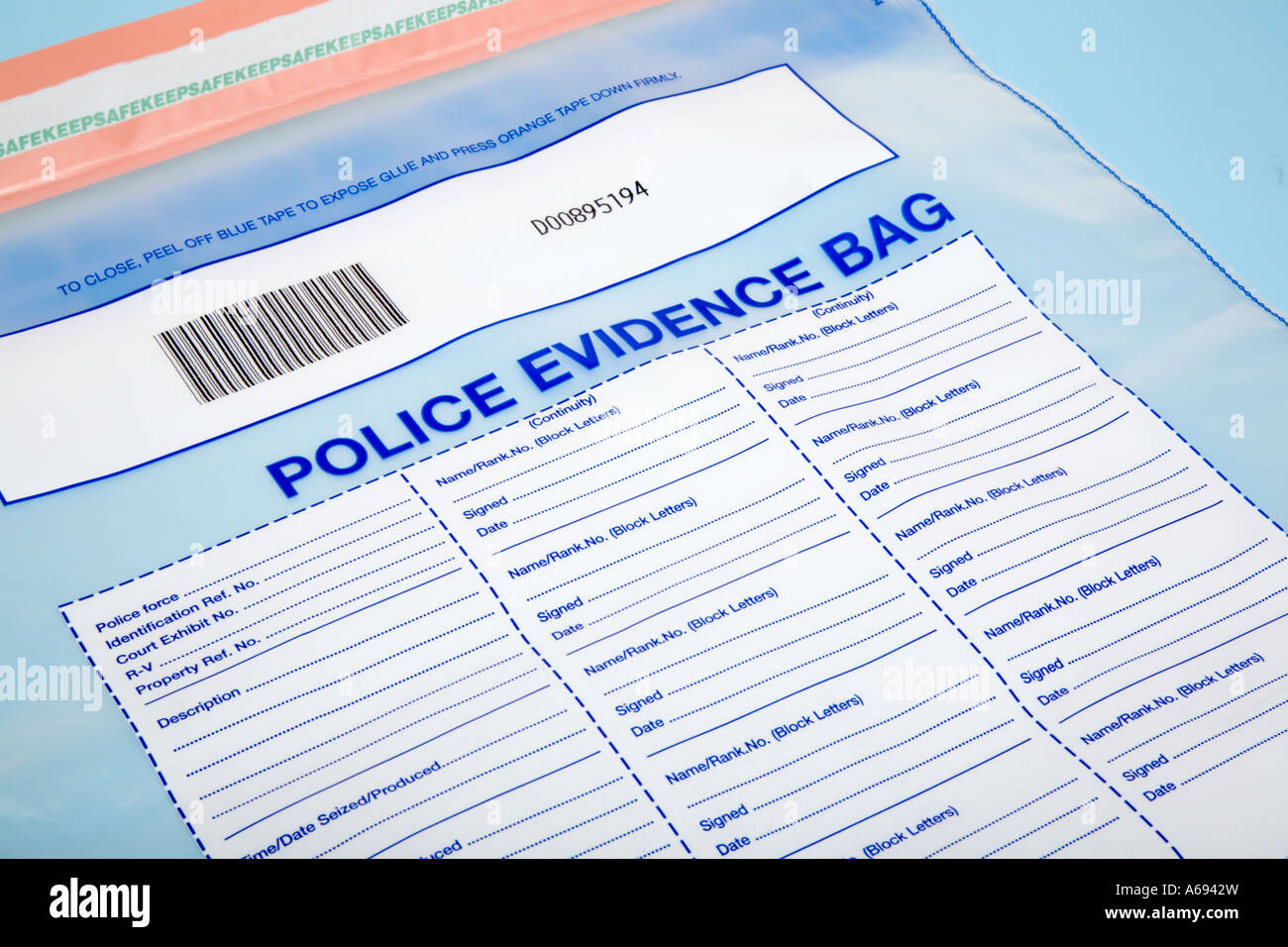 Police evidence bag -Fotos und -Bildmaterial in hoher Auflösung – Alamy