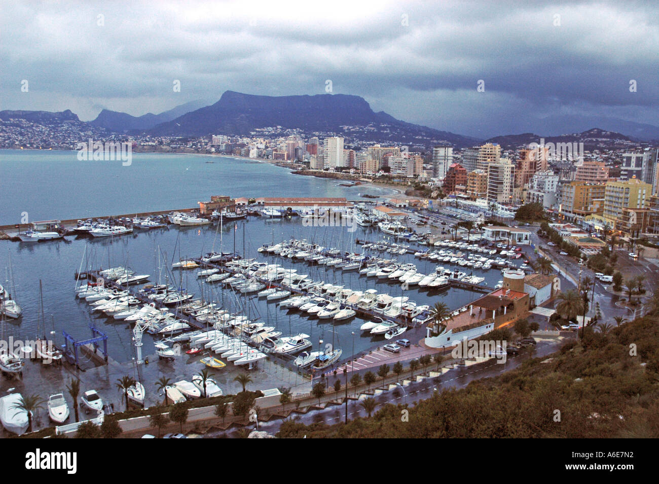 Skyline calpe costa blanca spain -Fotos und -Bildmaterial in hoher ...
