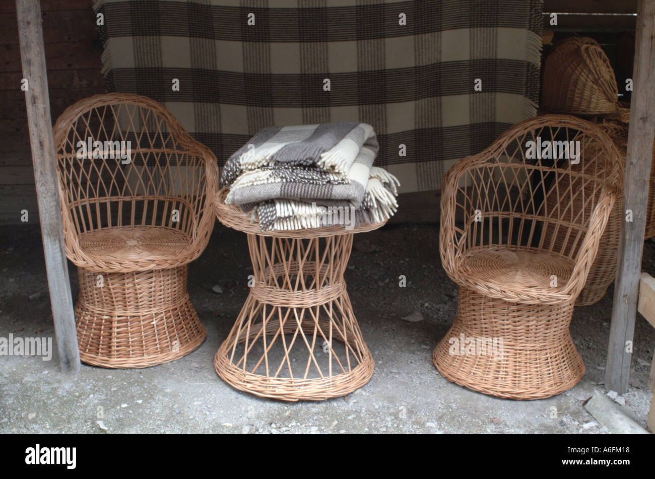 Traditionelles Handwerk in Bicaz Key am Bicaz-Fluss in Karpaten ...