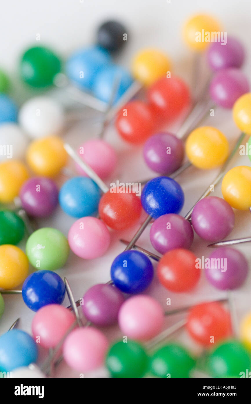Farbige kartenpins -Fotos und -Bildmaterial in hoher Auflösung – Alamy